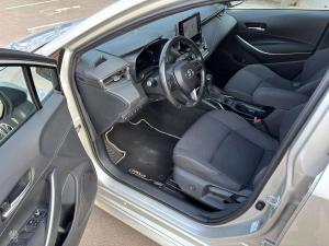 Pelēks Toyota Corolla 2019 Panevēža, ar dzinēja tilpumu 1.99 L un nobraukumu 345 tūkst. km par 11800 €, foto 14 vietnē AUTOMOTO.COM.LV
