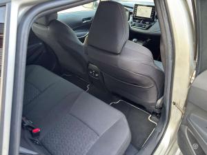 Pelēks Toyota Corolla 2019 Panevēža, ar dzinēja tilpumu 1.99 L un nobraukumu 345 tūkst. km par 11800 €, foto 18 vietnē AUTOMOTO.COM.LV