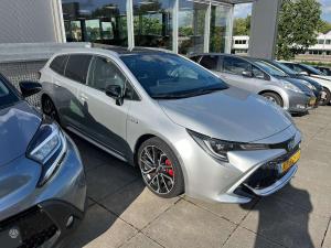 Pelēks Toyota Corolla 2019 Prienai, ar dzinēja tilpumu 2.00 L un nobraukumu 300 tūkst. km par 13500 €, foto 3 vietnē AUTOMOTO.COM.LV