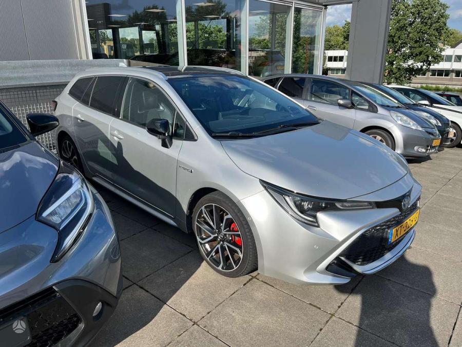 Pelēks Toyota Corolla 2019 Prienai, ar dzinēja tilpumu 2.00 L un nobraukumu 300 tūkst. km par 13500 €, foto 3 vietnē AUTOMOTO.COM.LV