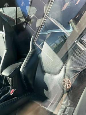Pelēks Toyota Corolla 2019 Prienai, ar dzinēja tilpumu 2.00 L un nobraukumu 300 tūkst. km par 13500 €, foto 8 vietnē AUTOMOTO.COM.LV