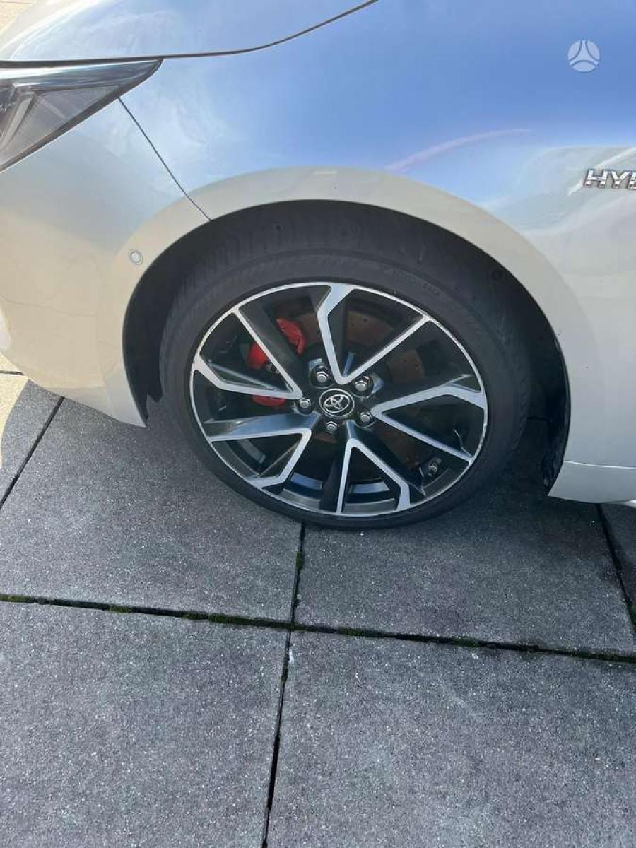 Pelēks Toyota Corolla 2019 Prienai, ar dzinēja tilpumu 2.00 L un nobraukumu 300 tūkst. km par 13500 €, foto 10 vietnē AUTOMOTO.COM.LV