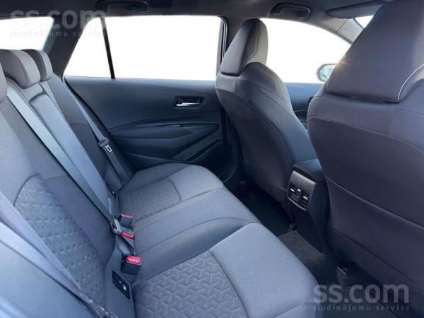 Pelēks Toyota Corolla 2019 Rīga, ar dzinēja tilpumu 1.20 L un nobraukumu 189 tūkst. km par 13990 €, foto 8 vietnē AUTOMOTO.COM.LV