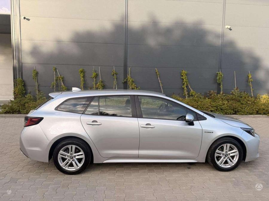 Pelēks Toyota Corolla 2019 Viļņa, ar dzinēja tilpumu 1.80 L un nobraukumu 169 tūkst. km par 15900 €, foto 6 vietnē AUTOMOTO.COM.LV
