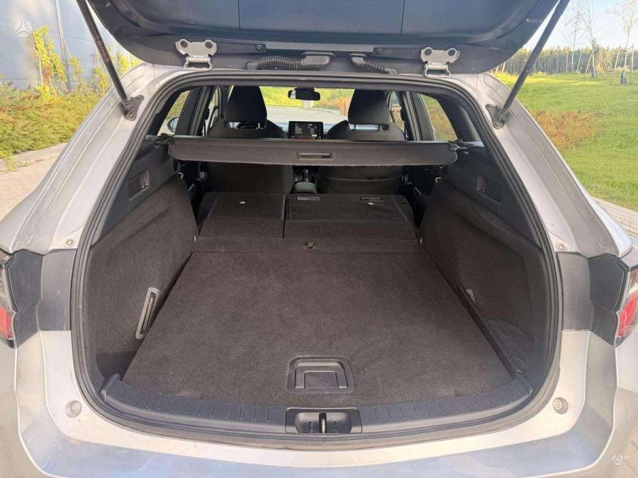 Pelēks Toyota Corolla 2019 Viļņa, ar dzinēja tilpumu 1.80 L un nobraukumu 169 tūkst. km par 15900 €, foto 24 vietnē AUTOMOTO.COM.LV