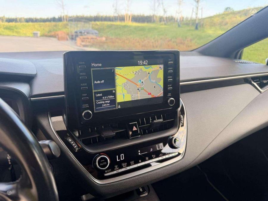 Pelēks Toyota Corolla 2019 Viļņa, ar dzinēja tilpumu 1.80 L un nobraukumu 169 tūkst. km par 15900 €, foto 30 vietnē AUTOMOTO.COM.LV