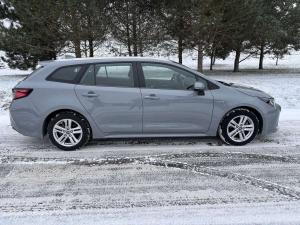 Grey Toyota Corolla 2020 in Panevezys, with an engine capacity of 1.80 L and mileage of 64 thousand km for 15500 €, photo 4 on AUTOMOTO.COM.LV