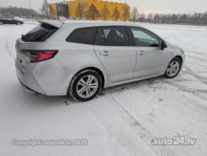 Grey Toyota Corolla 2020 in Tallinn, with an engine capacity of 1.20 L and mileage of 50 thousand km for 18500 €, photo 2 on AUTOMOTO.COM.LV