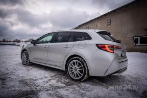 Grey Toyota Corolla 2020 in Maardu, with an engine capacity of 1.80 L and mileage of 148 thousand km for 16000 €, photo 3 on AUTOMOTO.COM.LV