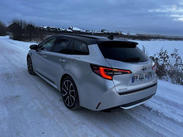 Pelēks Toyota Corolla 2020 Kauņa, ar dzinēja tilpumu 1.99 L un nobraukumu 64 tūkst. km par 18900 €, foto 5 vietnē AUTOMOTO.COM.LV