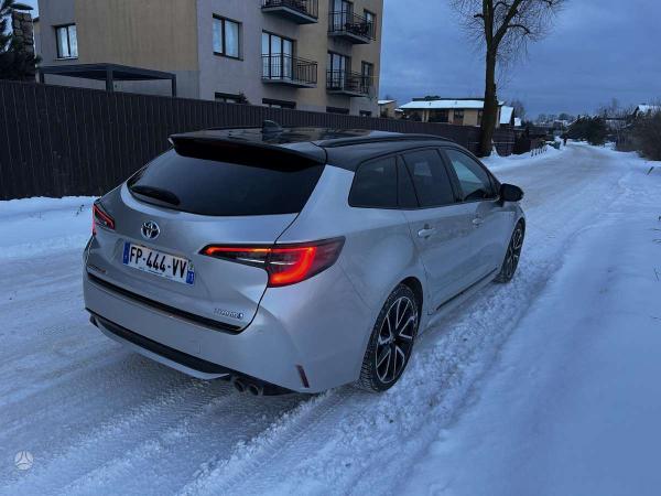 Pelēks Toyota Corolla 2020 Kauņa, ar dzinēja tilpumu 1.99 L un nobraukumu 64 tūkst. km par 18900 €, foto 7 vietnē AUTOMOTO.COM.LV