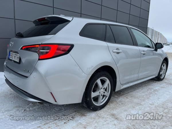 Pelēks Toyota Corolla 2020 Kuresāre, ar dzinēja tilpumu 1.80 L un nobraukumu 139 tūkst. km par 16690 €, foto 6 vietnē AUTOMOTO.COM.LV