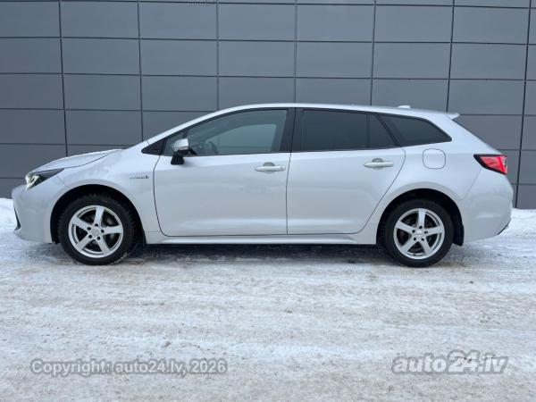 Pelēks Toyota Corolla 2020 Kuresāre, ar dzinēja tilpumu 1.80 L un nobraukumu 139 tūkst. km par 16690 €, foto 8 vietnē AUTOMOTO.COM.LV
