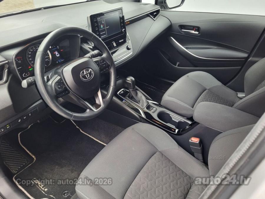 Pelēks Toyota Corolla 2020 Tallina, ar dzinēja tilpumu 1.99 L un nobraukumu 59 tūkst. km par 18995 €, foto 11 vietnē AUTOMOTO.COM.LV