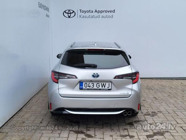 Grey Toyota Corolla 2020 in Tallinn, with an engine capacity of 1.99 L and mileage of 59 thousand km for 18995 €, photo 4 on AUTOMOTO.COM.LV