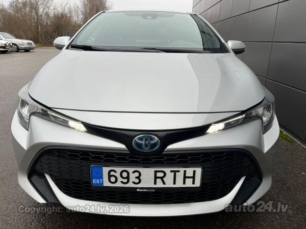 Grey Toyota Corolla 2020 in Kuressaare, with an engine capacity of 1.80 L and mileage of 139 thousand km for 16390 €, photo 2 on AUTOMOTO.COM.LV