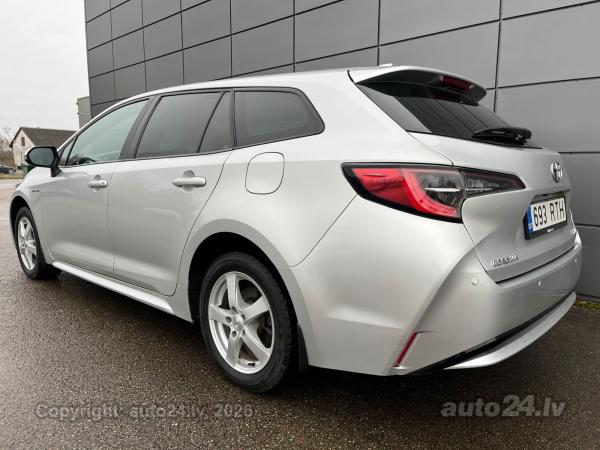 Grey Toyota Corolla 2020 in Kuressaare, with an engine capacity of 1.80 L and mileage of 139 thousand km for 16390 €, photo 4 on AUTOMOTO.COM.LV