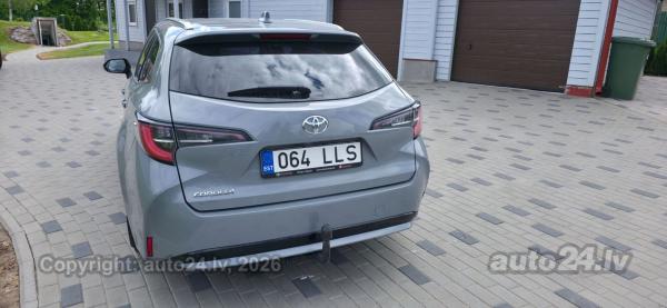 Pelēks Toyota Corolla 2020 Rakvere, ar dzinēja tilpumu 1.20 L un nobraukumu 80 tūkst. km par 15750 €, foto 3 vietnē AUTOMOTO.COM.LV