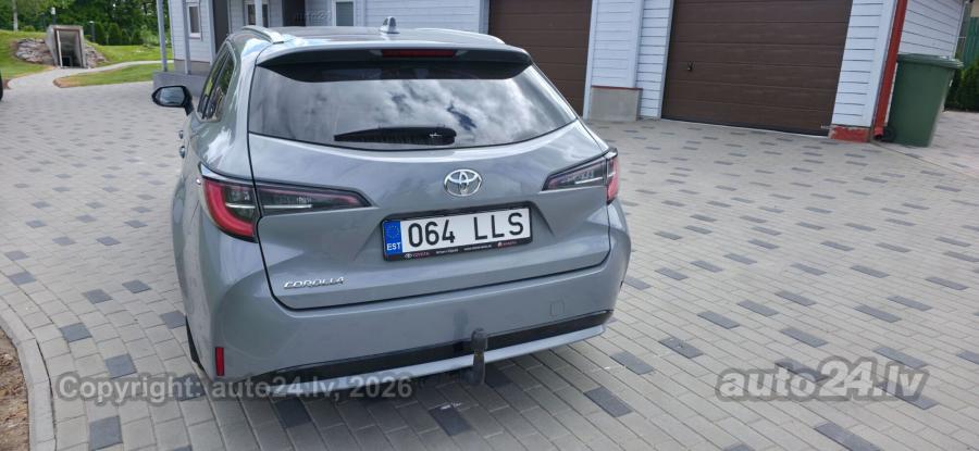 Pelēks Toyota Corolla 2020 Rakvere, ar dzinēja tilpumu 1.20 L un nobraukumu 80 tūkst. km par 15750 €, foto 4 vietnē AUTOMOTO.COM.LV