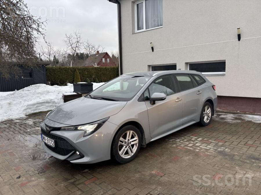 Pelēks Toyota Corolla 2020 Rīga, ar dzinēja tilpumu 1.20 L un nobraukumu 117 tūkst. km par 12900 €, foto 1 vietnē AUTOMOTO.COM.LV