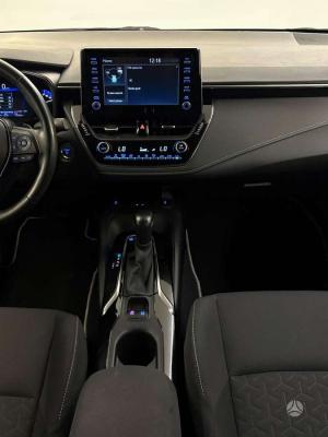 Pelēks Toyota Corolla 2020 Marijampole, ar dzinēja tilpumu 1.99 L un nobraukumu 76 tūkst. km par 18750 €, foto 14 vietnē AUTOMOTO.COM.LV
