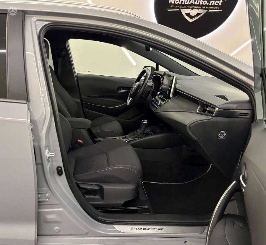 Pelēks Toyota Corolla 2020 Marijampole, ar dzinēja tilpumu 1.99 L un nobraukumu 76 tūkst. km par 18750 €, foto 17 vietnē AUTOMOTO.COM.LV