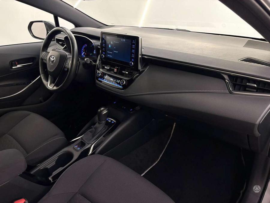 Pelēks Toyota Corolla 2020 Marijampole, ar dzinēja tilpumu 1.99 L un nobraukumu 76 tūkst. km par 18750 €, foto 18 vietnē AUTOMOTO.COM.LV