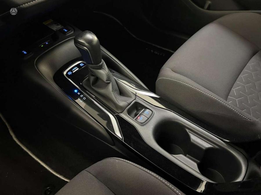 Pelēks Toyota Corolla 2020 Marijampole, ar dzinēja tilpumu 1.99 L un nobraukumu 76 tūkst. km par 18750 €, foto 19 vietnē AUTOMOTO.COM.LV