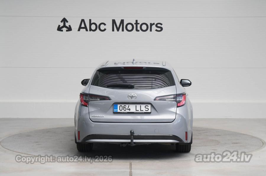 Pelēks Toyota Corolla 2020 Tallina, ar dzinēja tilpumu 1.20 L un nobraukumu 80 tūkst. km par 16990 €, foto 6 vietnē AUTOMOTO.COM.LV