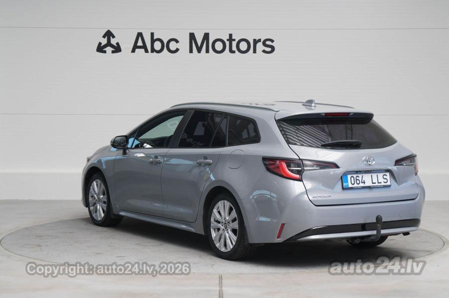 Pelēks Toyota Corolla 2020 Tallina, ar dzinēja tilpumu 1.20 L un nobraukumu 80 tūkst. km par 16990 €, foto 7 vietnē AUTOMOTO.COM.LV