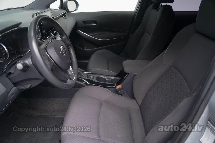 Pelēks Toyota Corolla 2020 Tallina, ar dzinēja tilpumu 1.20 L un nobraukumu 80 tūkst. km par 16990 €, foto 8 vietnē AUTOMOTO.COM.LV