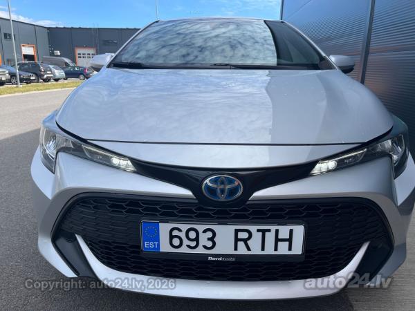 Grey Toyota Corolla 2020 in Kuressaare, with an engine capacity of 1.80 L and mileage of 139 thousand km for 16390 €, photo 2 on AUTOMOTO.COM.LV
