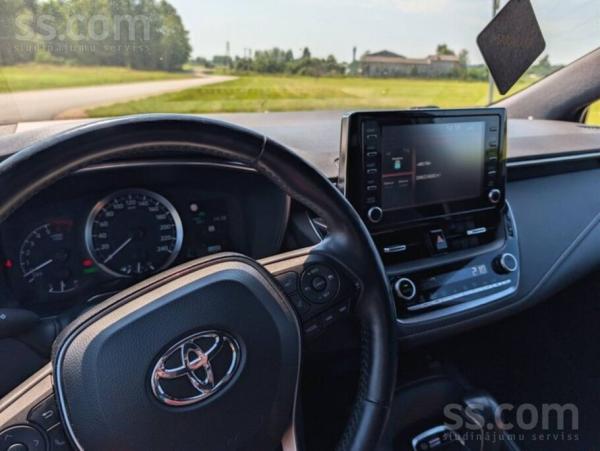 Pelēks Toyota Corolla 2020 Rīga, ar dzinēja tilpumu 1.80 L un nobraukumu 72 tūkst. km par 18300 €, foto 7 vietnē AUTOMOTO.COM.LV