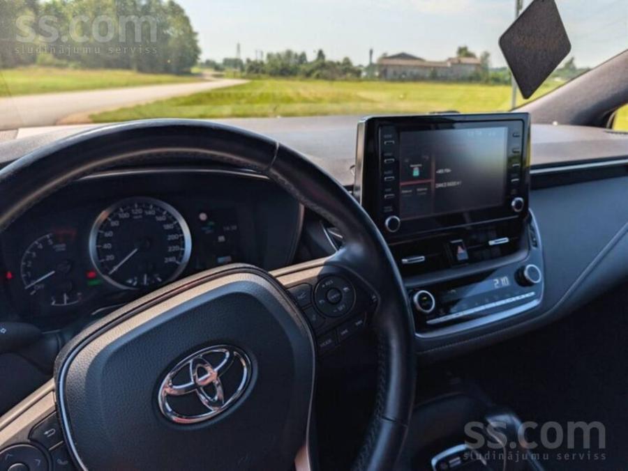 Серый Тойота Королла 2020 в Рига, объемом двигателя 1.80 л и пробегом 72 тыс. км за 18300 €, фото 8 на AUTOMOTO.COM.LV