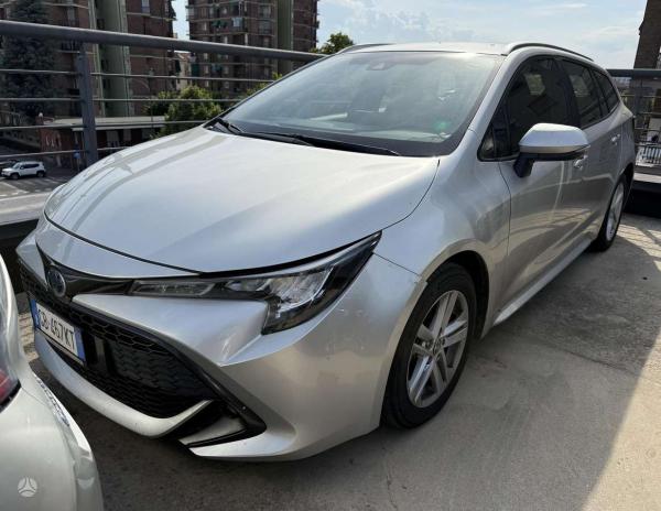 Pelēks Toyota Corolla 2020 Šauļi, ar dzinēja tilpumu 1.80 L un nobraukumu 152 tūkst. km par 14900 €, foto 1 vietnē AUTOMOTO.COM.LV