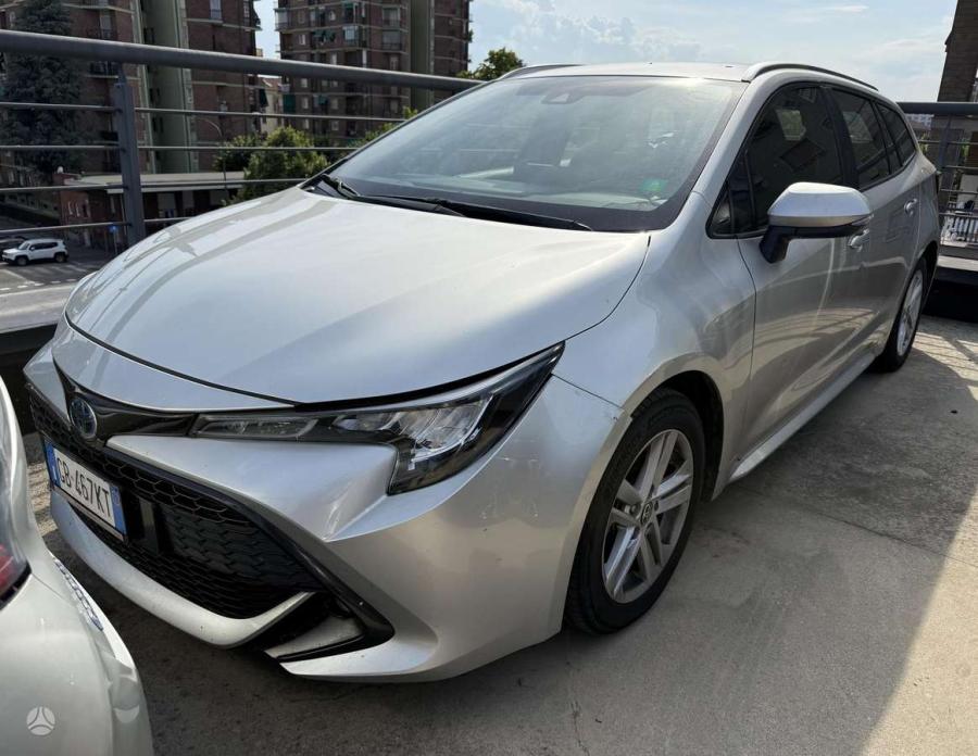 Pelēks Toyota Corolla 2020 Šauļi, ar dzinēja tilpumu 1.80 L un nobraukumu 152 tūkst. km par 14900 €, foto 1 vietnē AUTOMOTO.COM.LV