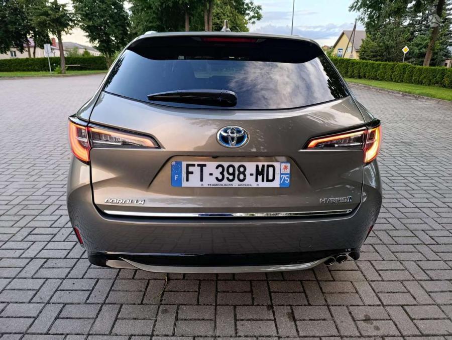 Grey Toyota Corolla 2020 in Marijampole, with an engine capacity of 1.99 L and mileage of 19 thousand km for 20900 €, photo 16 on AUTOMOTO.COM.LV