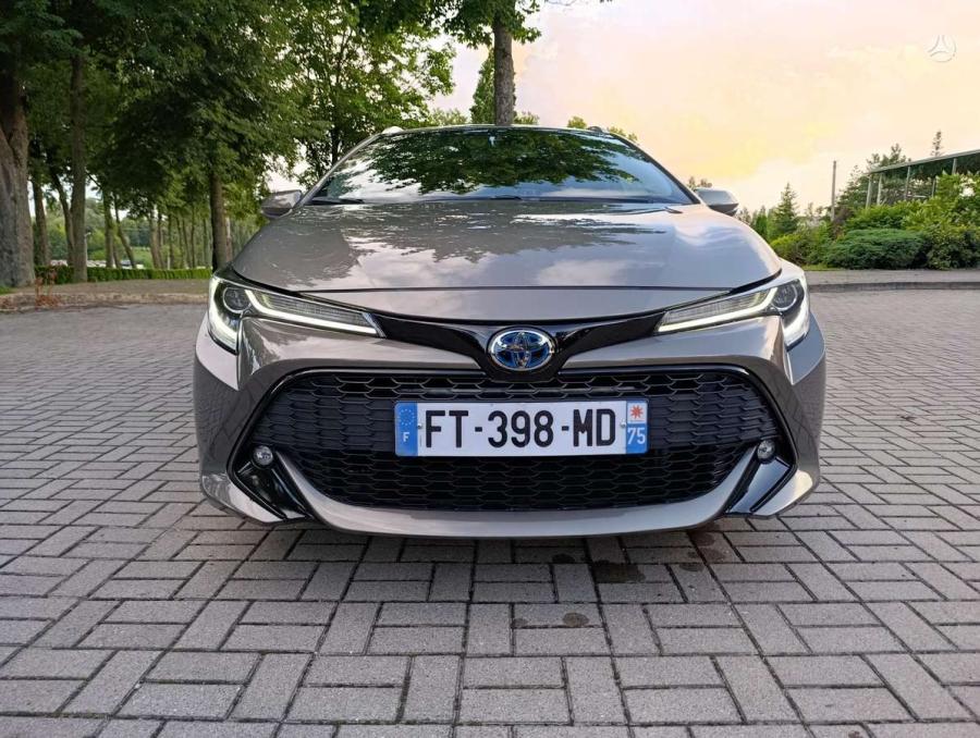 Grey Toyota Corolla 2020 in Marijampole, with an engine capacity of 1.99 L and mileage of 19 thousand km for 20900 €, photo 17 on AUTOMOTO.COM.LV