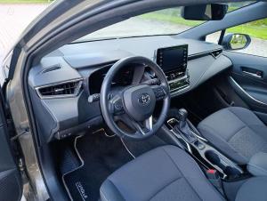 Grey Toyota Corolla 2020 in Marijampole, with an engine capacity of 1.99 L and mileage of 19 thousand km for 20900 €, photo 18 on AUTOMOTO.COM.LV