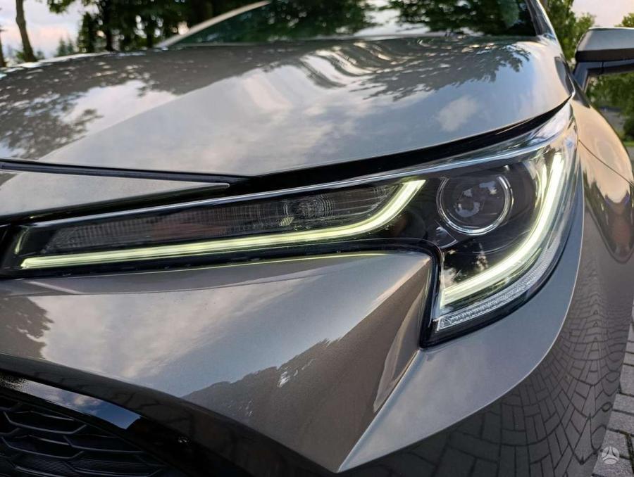 Grey Toyota Corolla 2020 in Marijampole, with an engine capacity of 1.99 L and mileage of 19 thousand km for 20900 €, photo 37 on AUTOMOTO.COM.LV