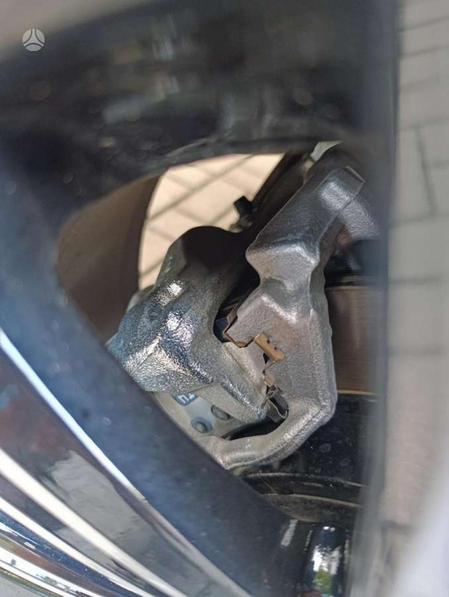 Grey Toyota Corolla 2020 in Marijampole, with an engine capacity of 1.99 L and mileage of 19 thousand km for 20900 €, photo 43 on AUTOMOTO.COM.LV