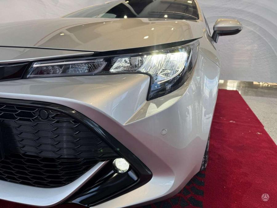Pelēks Toyota Corolla 2020 Šauļi, ar dzinēja tilpumu 1.80 L un nobraukumu 79 tūkst. km par 18900 €, foto 5 vietnē AUTOMOTO.COM.LV