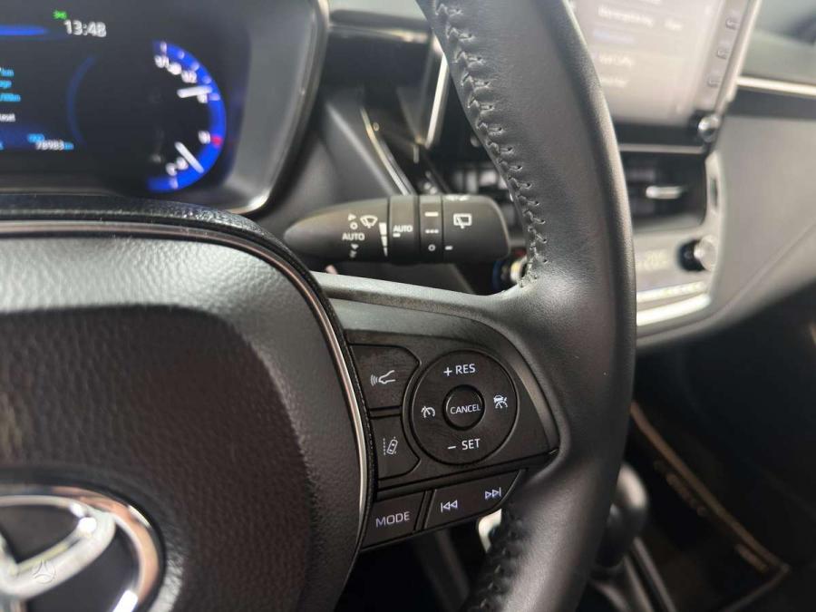 Pelēks Toyota Corolla 2020 Šauļi, ar dzinēja tilpumu 1.80 L un nobraukumu 79 tūkst. km par 18900 €, foto 19 vietnē AUTOMOTO.COM.LV