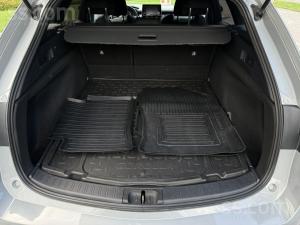 Grey Toyota Corolla 2020 in Riga, with an engine capacity of 1.80 L and mileage of 106 thousand km for 18100 €, photo 9 on AUTOMOTO.COM.LV