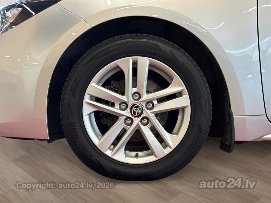 Grey Toyota Corolla 2020 in Tartu, with an engine capacity of 1.20 L and mileage of 62 thousand km for 17150 €, photo 16 on AUTOMOTO.COM.LV