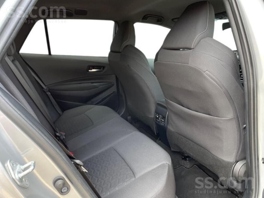 Pelēks Toyota Corolla 2020 Rīga, ar dzinēja tilpumu 1.20 L un nobraukumu 143 tūkst. km par 12990 €, foto 8 vietnē AUTOMOTO.COM.LV