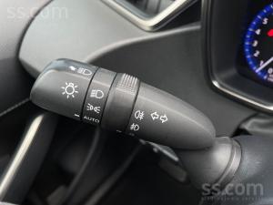 Pelēks Toyota Corolla 2020 Rīga, ar dzinēja tilpumu 1.20 L un nobraukumu 143 tūkst. km par 12990 €, foto 24 vietnē AUTOMOTO.COM.LV