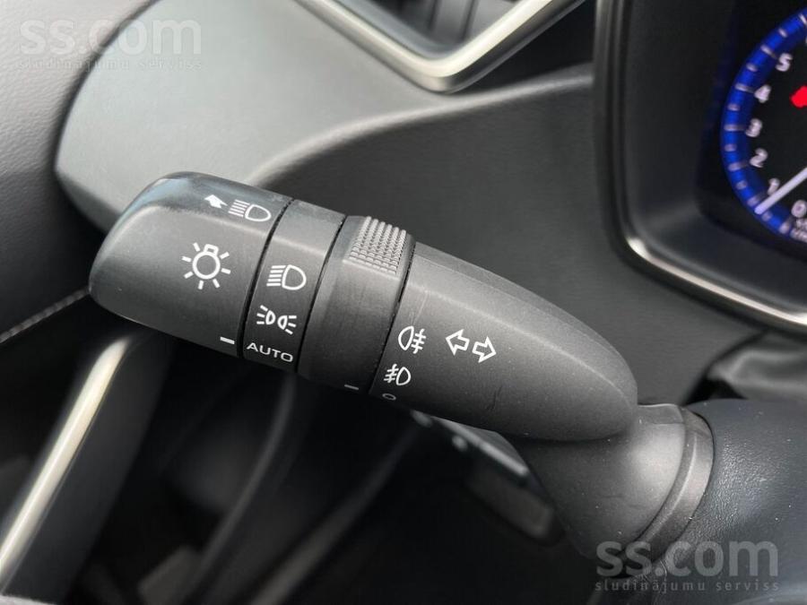 Pelēks Toyota Corolla 2020 Rīga, ar dzinēja tilpumu 1.20 L un nobraukumu 143 tūkst. km par 12990 €, foto 24 vietnē AUTOMOTO.COM.LV
