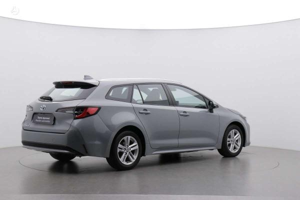 Grey Toyota Corolla 2020 in Vilnius, with an engine capacity of 1.20 L and mileage of 115 thousand km for 14900 €, photo 3 on AUTOMOTO.COM.LV