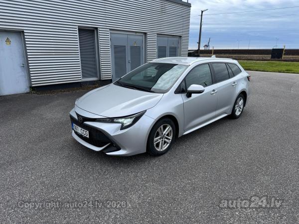 Pelēks Toyota Corolla 2020 Tallina, ar dzinēja tilpumu 1.20 L un nobraukumu 101 tūkst. km par 15700 €, foto 3 vietnē AUTOMOTO.COM.LV